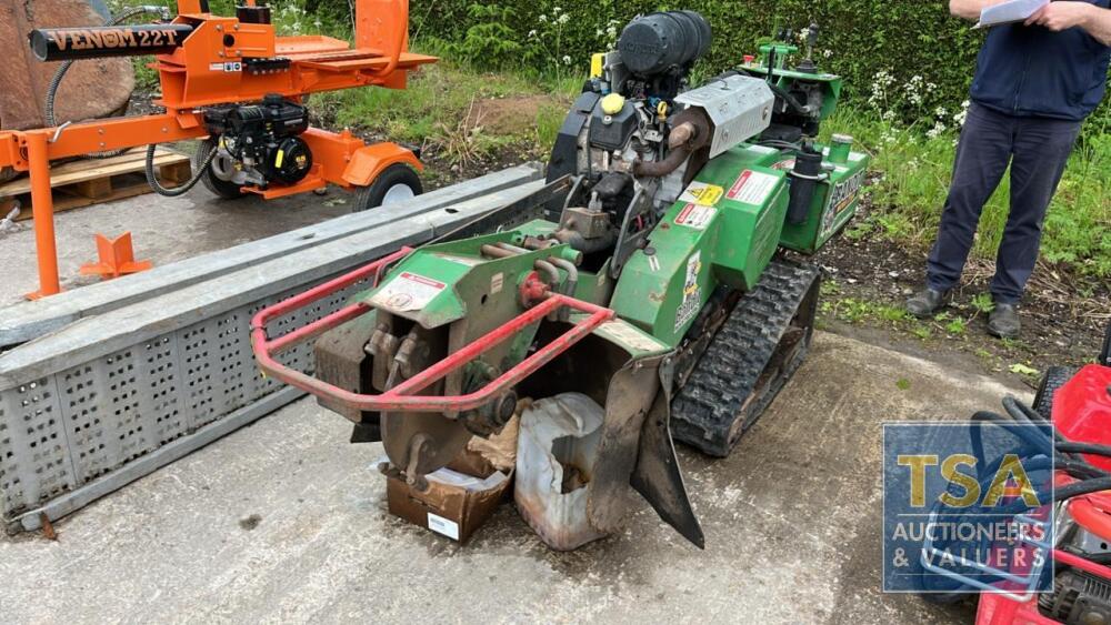 Bandit Model ZT1844 Rubber Track Mobile Stump Grinder