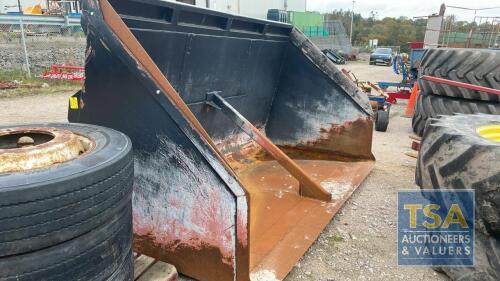 GRAIN BUCKET