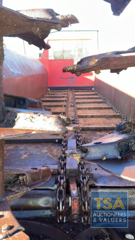 K2 MUCK SPREADER WITH PTO