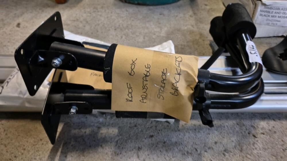 THULE AGRO ROOF BARS & ROOF BOX STORAGE BRACKETS