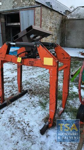 1 No Fielden FE150 Hydraulic Block Grab C/w Forklift
