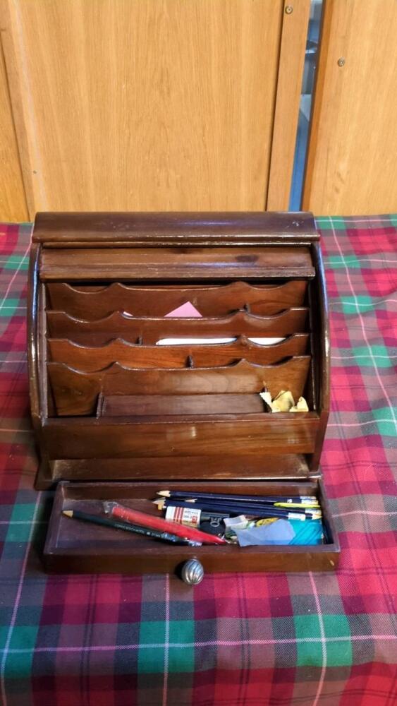 DESK TIDY