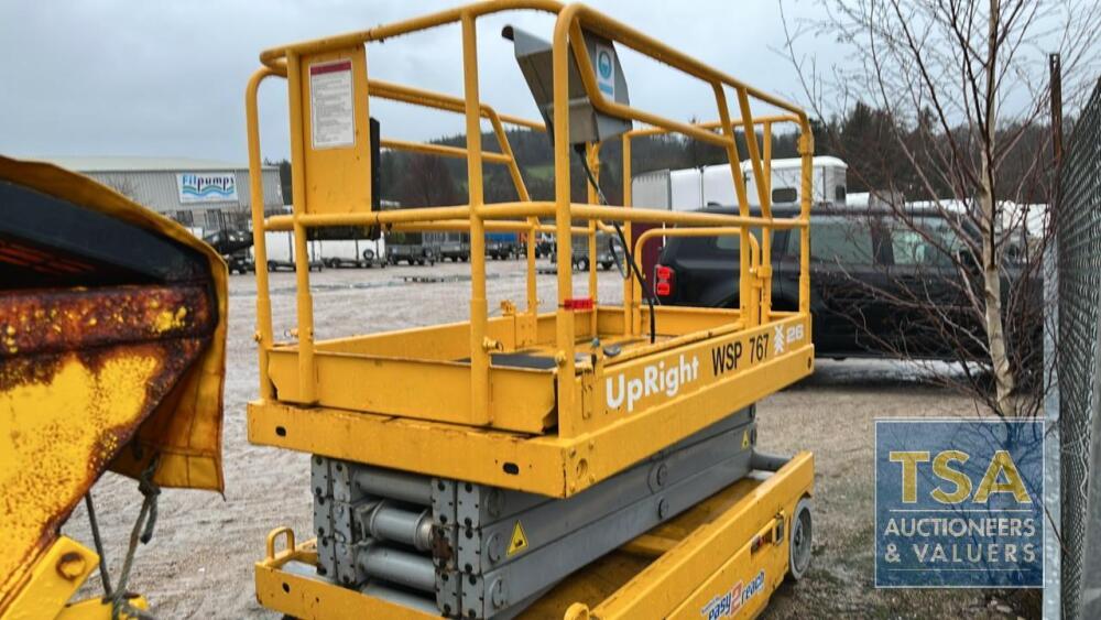 UPRIGHT SCISSOR LIFT KEY IN P'CABIN