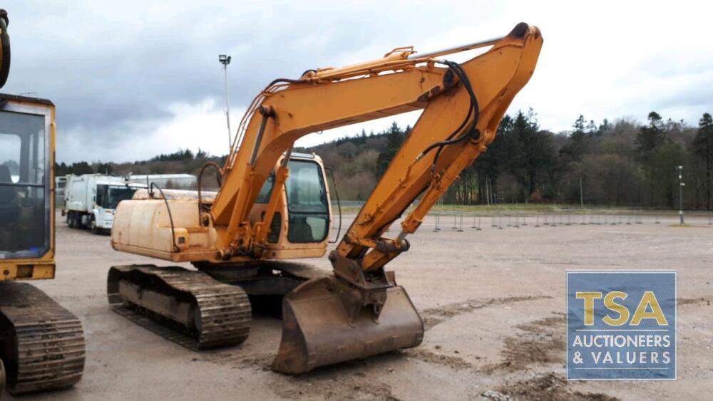 Hyundai Digger 16T, Full Slew, Year 2000, 7346hrs, Cummins Engine, C/W ...