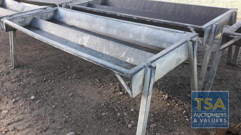 FREE STANDING 8 FT DOUBLE CATTLE TROUGH