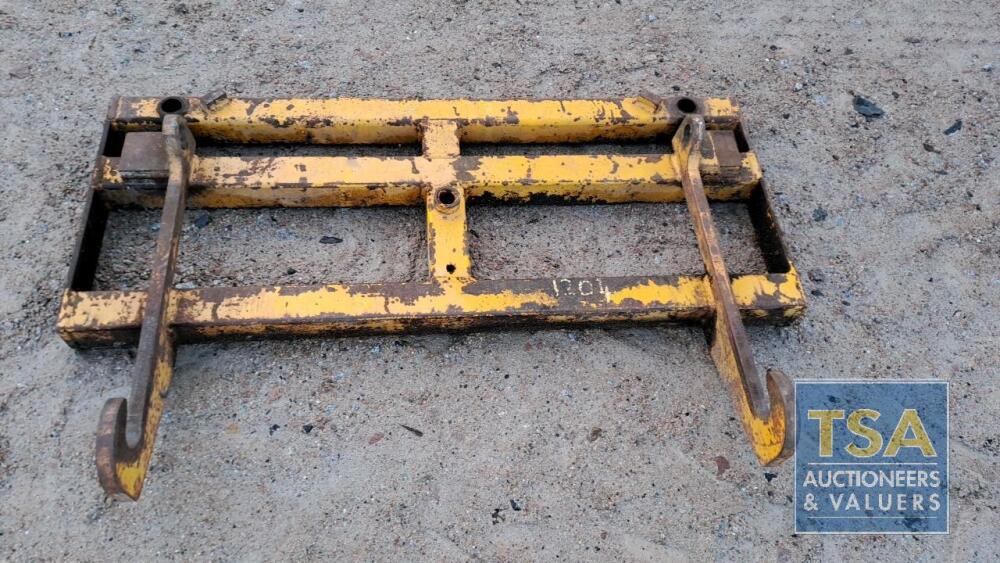 JCB LOADALL BRACKETS & FRAME