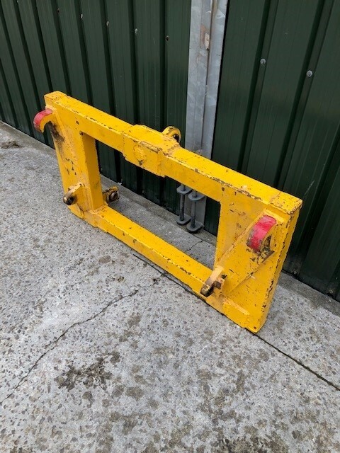 3 point linkage to Euro frame