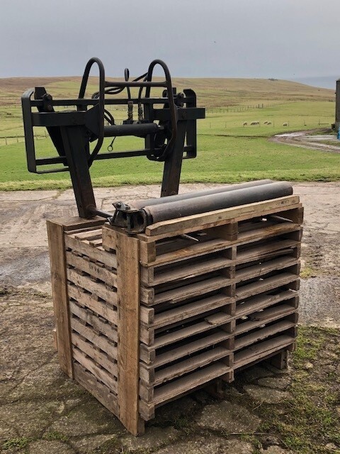 ALO Flexibal bale handler with removable rollers