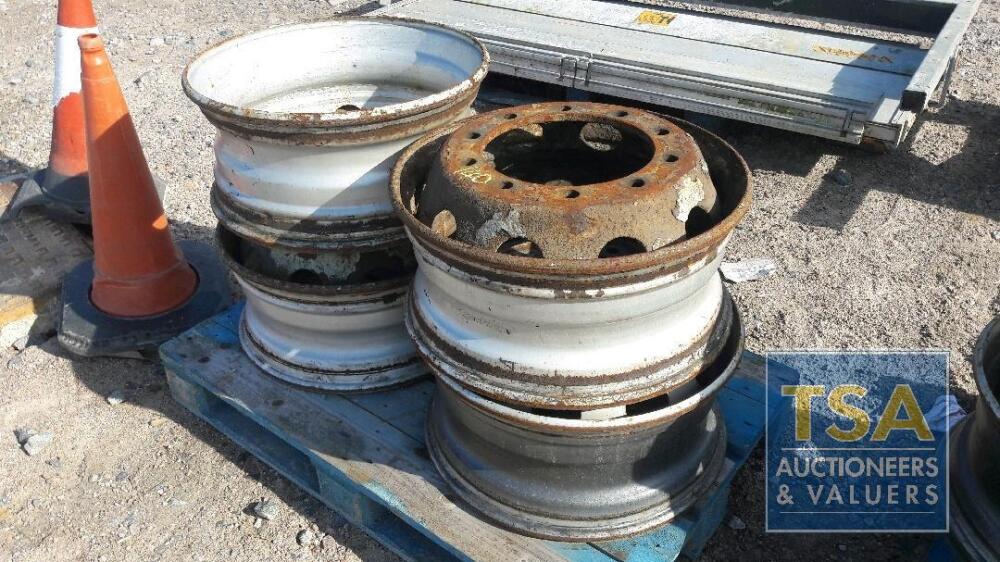 PALLET 4 STEEL WHEELS 10 STUD 22.5 RIMS TO SUIT STANDARD HGV