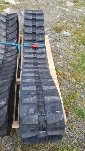 Rubber track for Volvo Excavator EC25 (Size details stamped on)