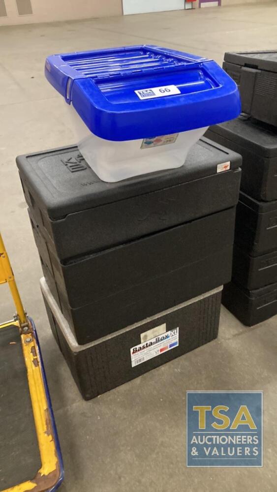 Lidded Plastic Storage Box and 4 No. Polystyrene Storage Boxes