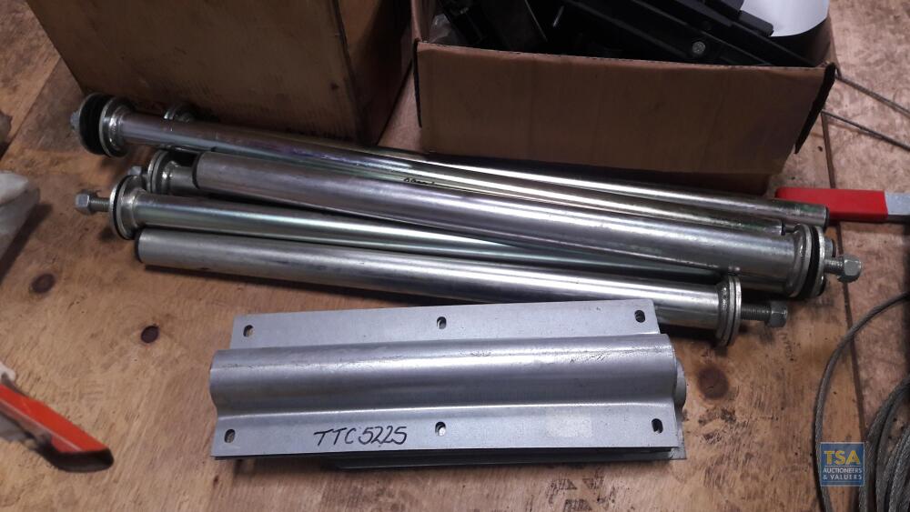 Lorry/Trailer Wing Poles, Plastic Wing Brackets, Wing