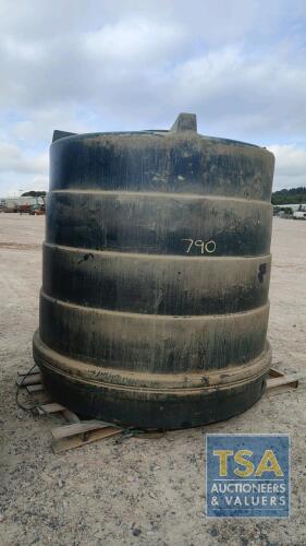 5000L DIESEL TANK C/W HOSE AND TRIGGER