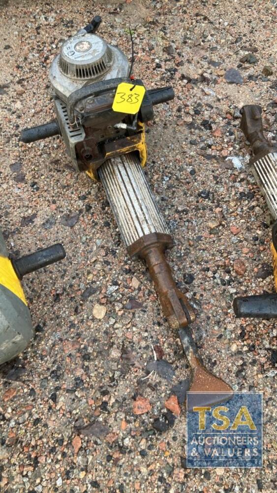 WACKER NEUSON BH24 BREAKER YEAR 2012