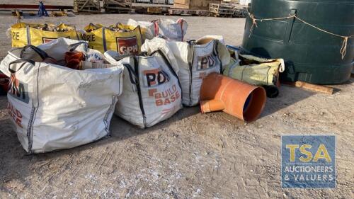 4 BAGS MIXED PIPE FITTINGS