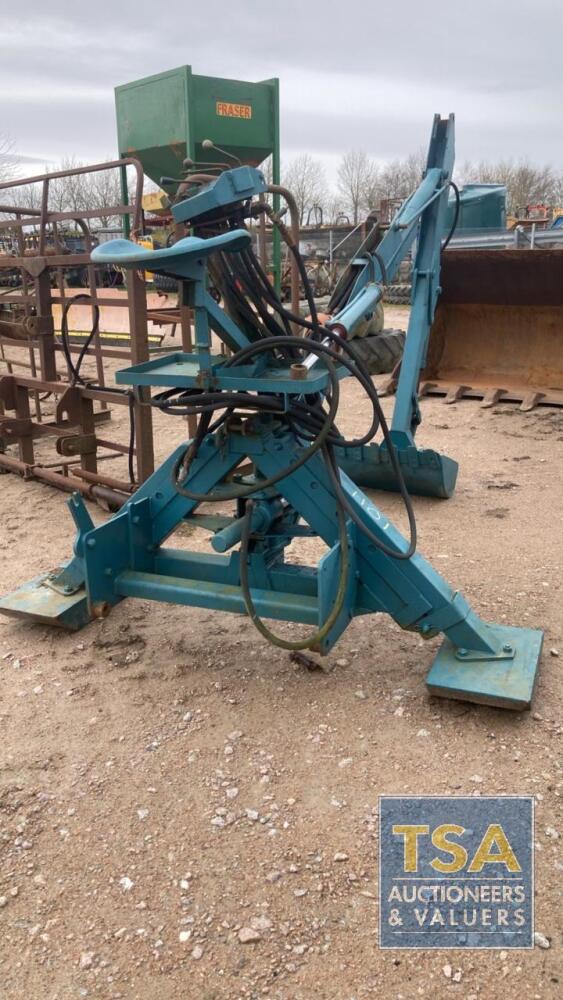 MCCONNELL 3 POINT LINKAGE BACK ACTOR ATTACHMENT