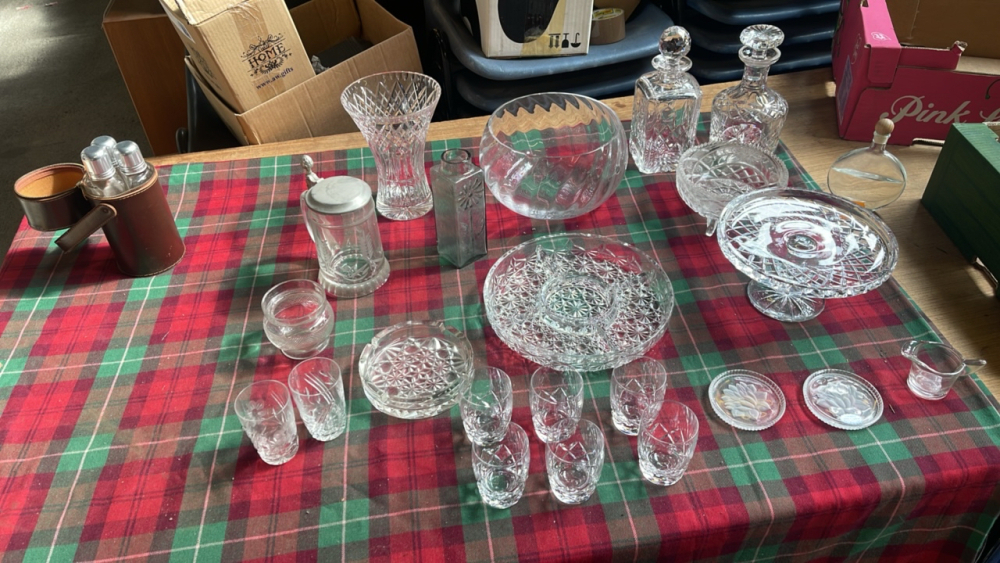 2 BOXES ASSORTED GLASSWARE